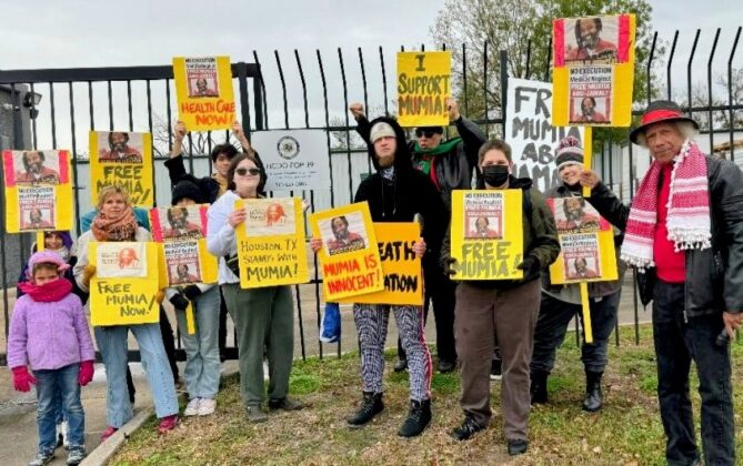 Free Mumia! Free Mumia! 43 Year of Struggle and Resistance - Pacifica ...